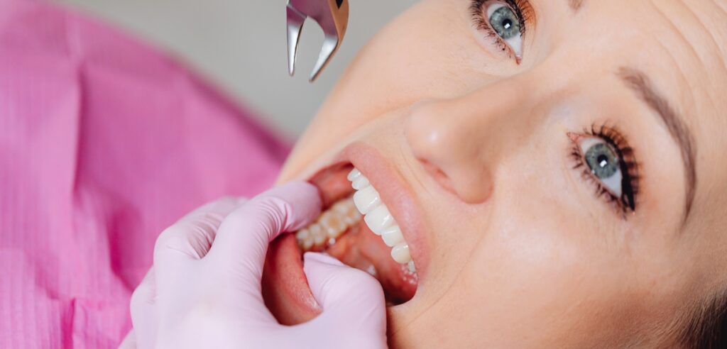 7 Days After Tooth Extraction & Still in Pain? Know Why